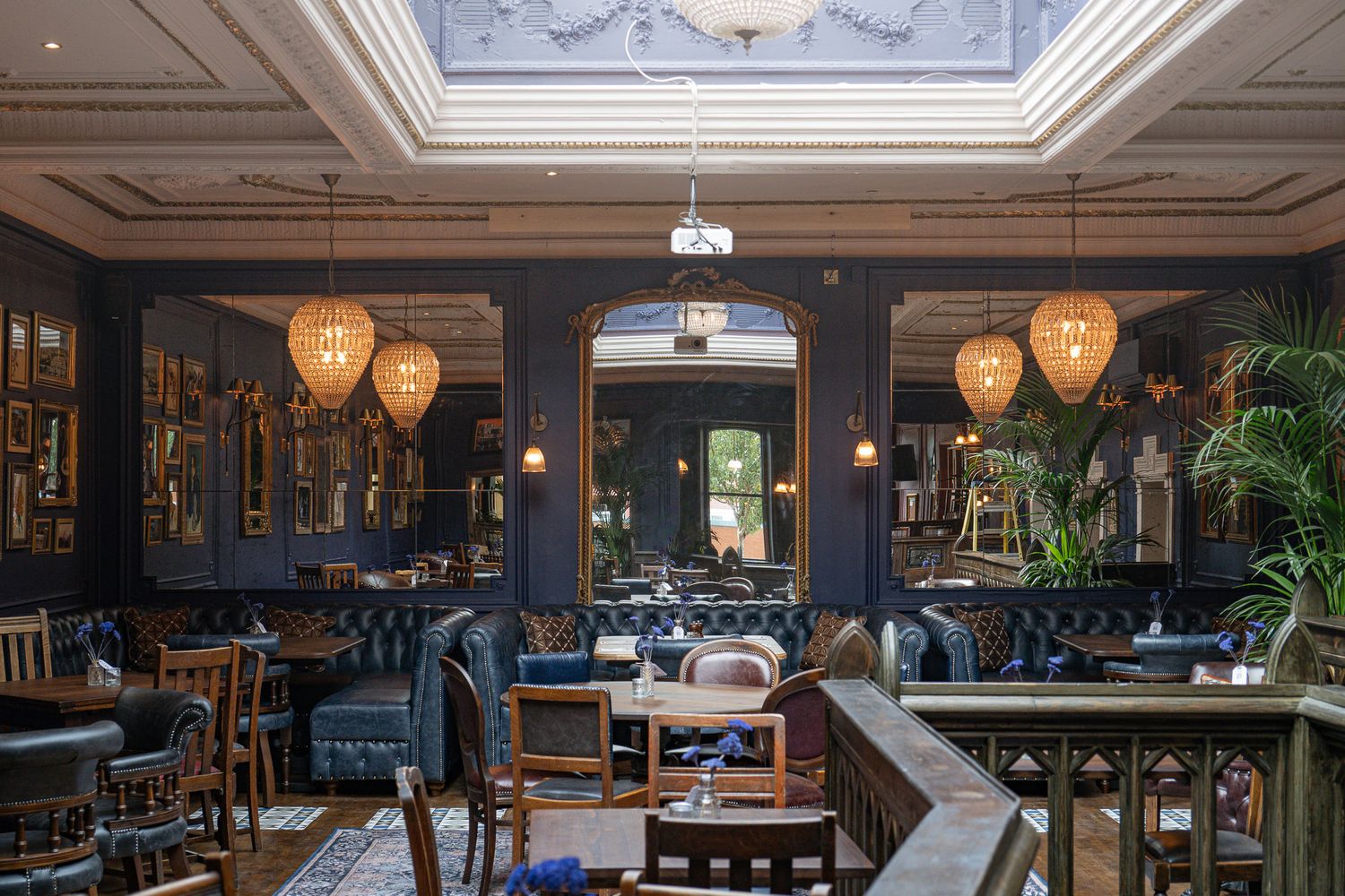 The Grove Balham | Pub | Balham | Young's Pubs