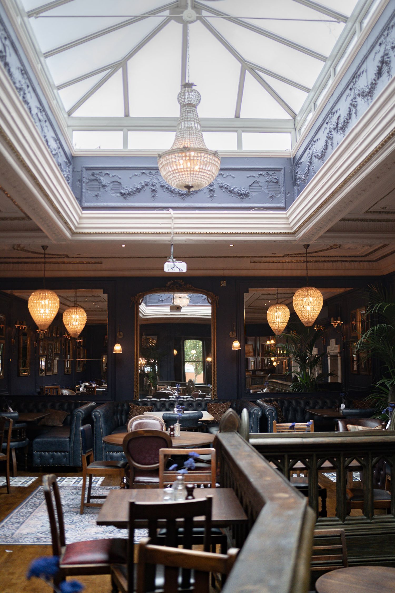 The Grove Balham | Pub | Balham | Young's Pubs